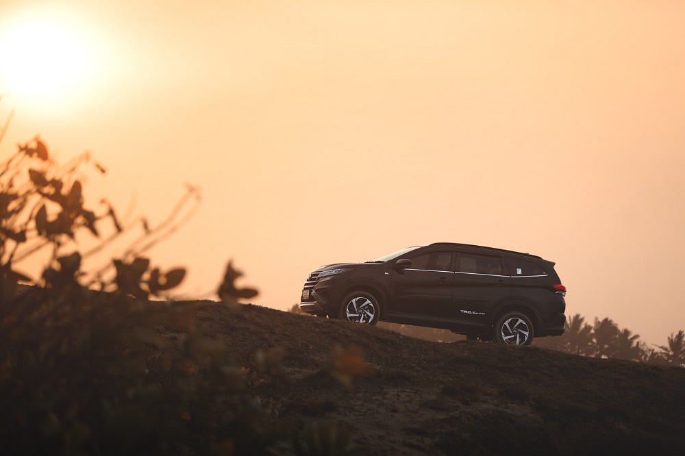 Rekomendasi Mobil 300 Jutaan Buat Wisata Pegunungan