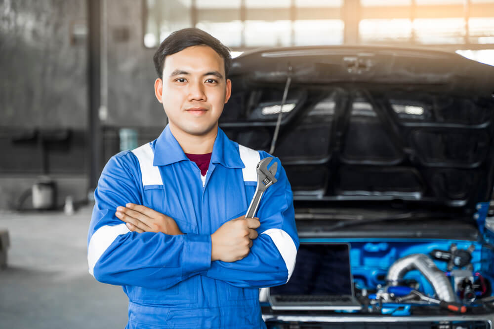 Tips Menghindari Mekanik dan Bengkel Curang Saat Servis Berkala - SEVA