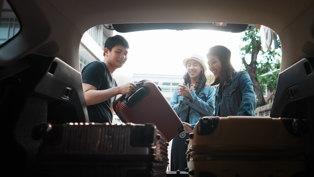 6 Rekomendasi Bagasi Mobil Luas Buat Bawa Barang