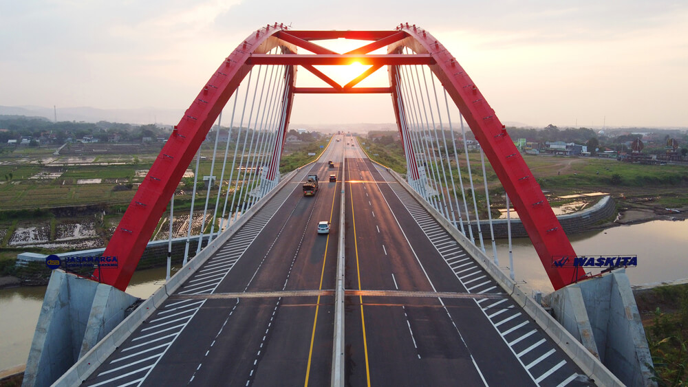 Perbedaan Warna Markah Jalan Kuning dan Putih, Apa Artinya? - SEVA