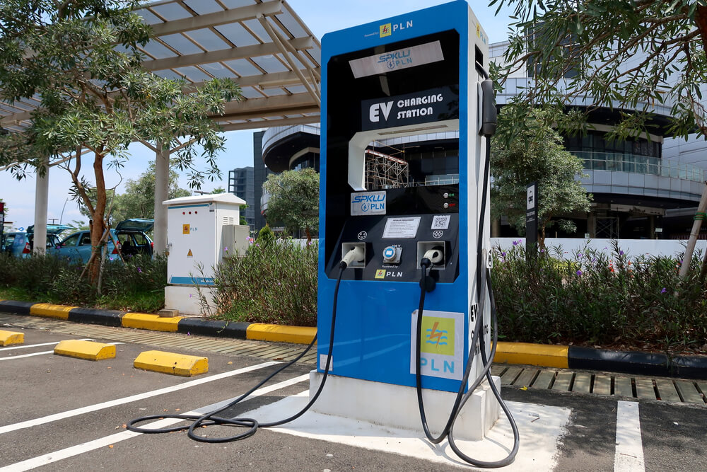 Dukung Mobil Listrik Ikutan Mudik, PLN Siapkan Ratusan SPKLU - SEVA