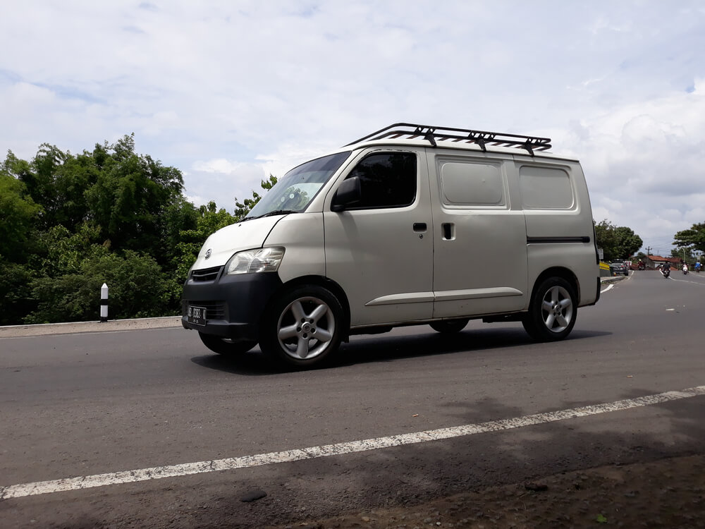 Berapa Kredit Granmax Mini Bus Pilihan Yang Tepat Untuk Mobil Usaha