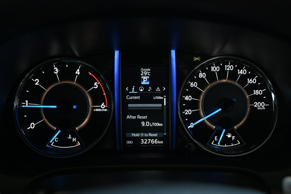 Fungsi Fitur-fitur MID pada Mobil, Apa Saja Informasi yang Ada?